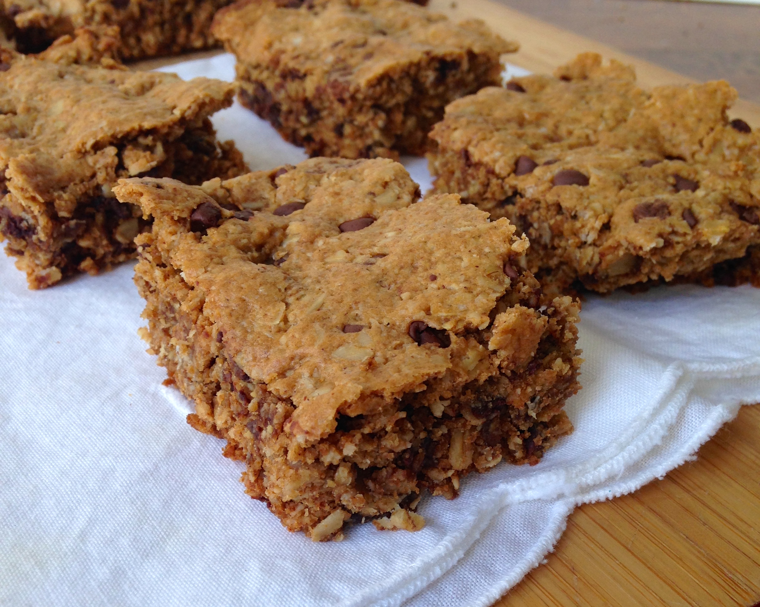 Chocolate Chip “Chewy” Bars | skinnysweettreats