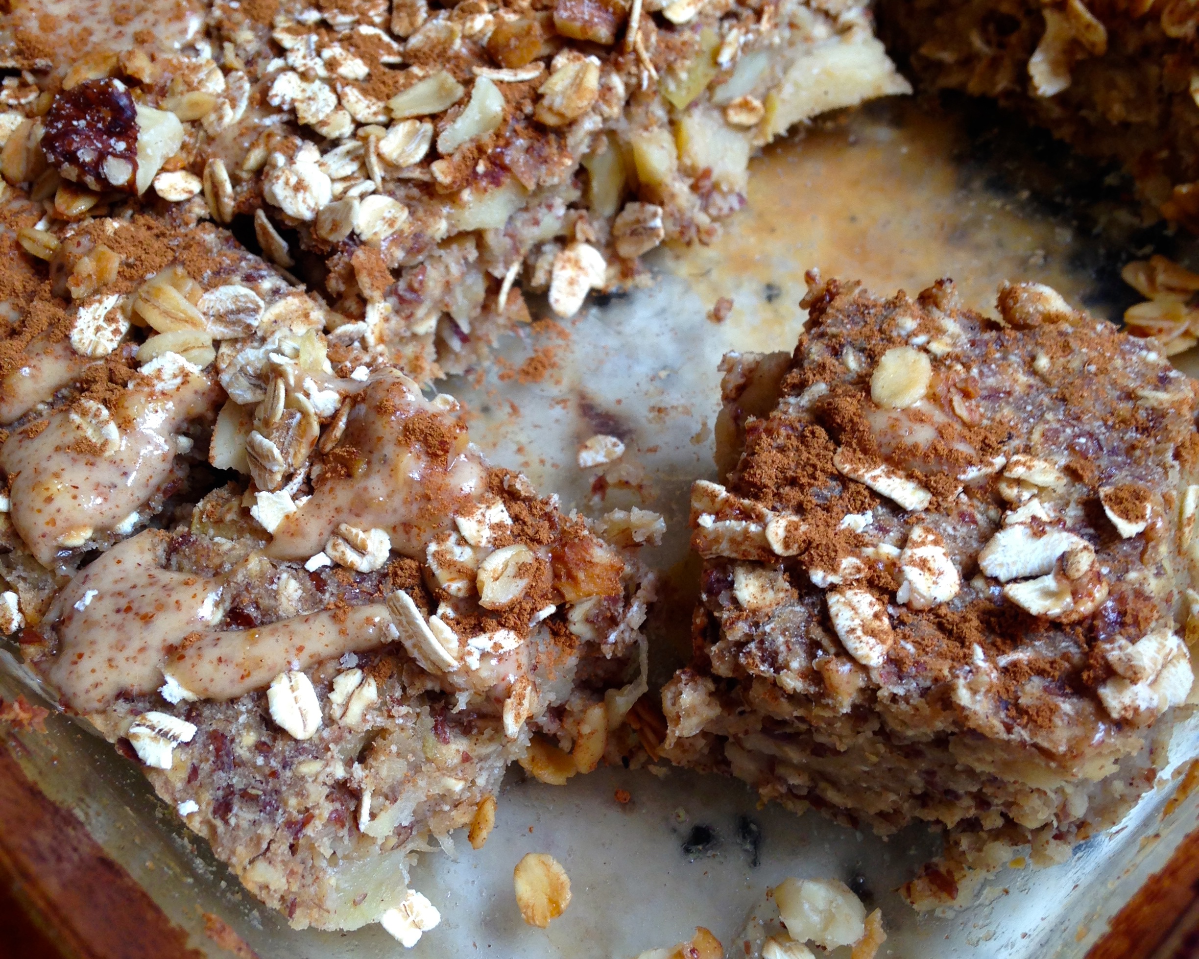 Apple Cinnamon Breakfast Cake Squares | skinnysweettreats