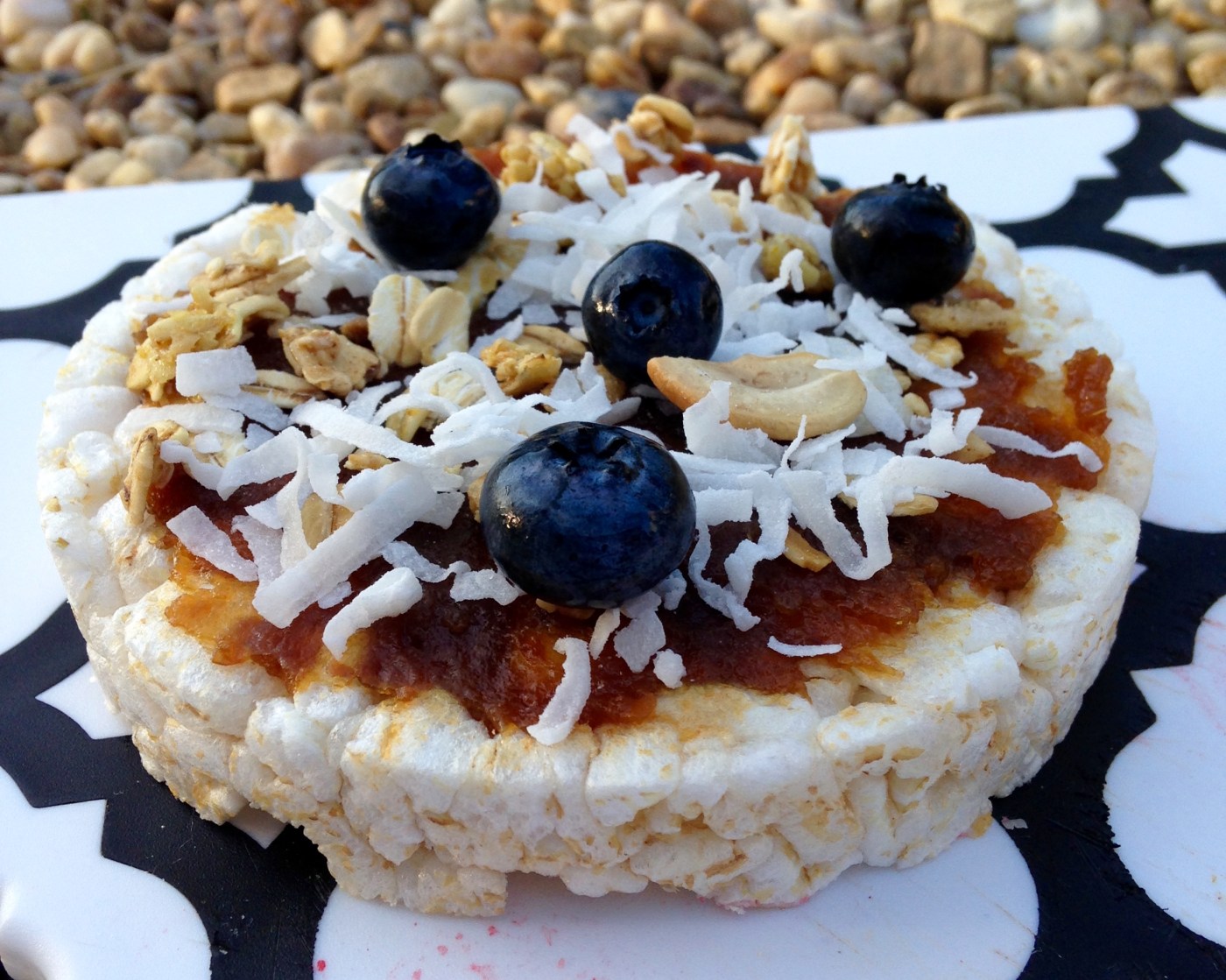 Back to School- Rice Cake Open-Faced Sandwiches | skinnysweettreats